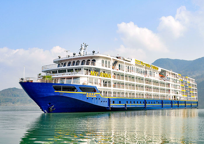 Victoria Cruises: Victoria Cruises Yangtze River 2025/2026
